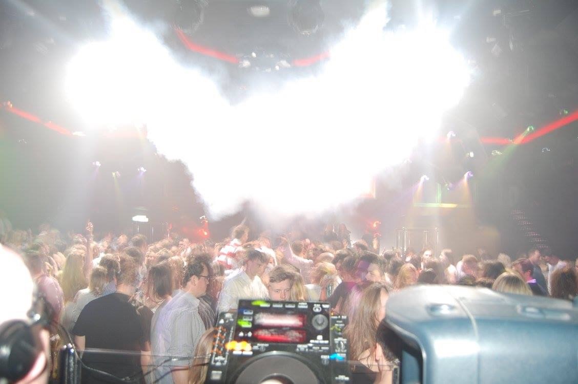 Club Amadeus - Crow Group